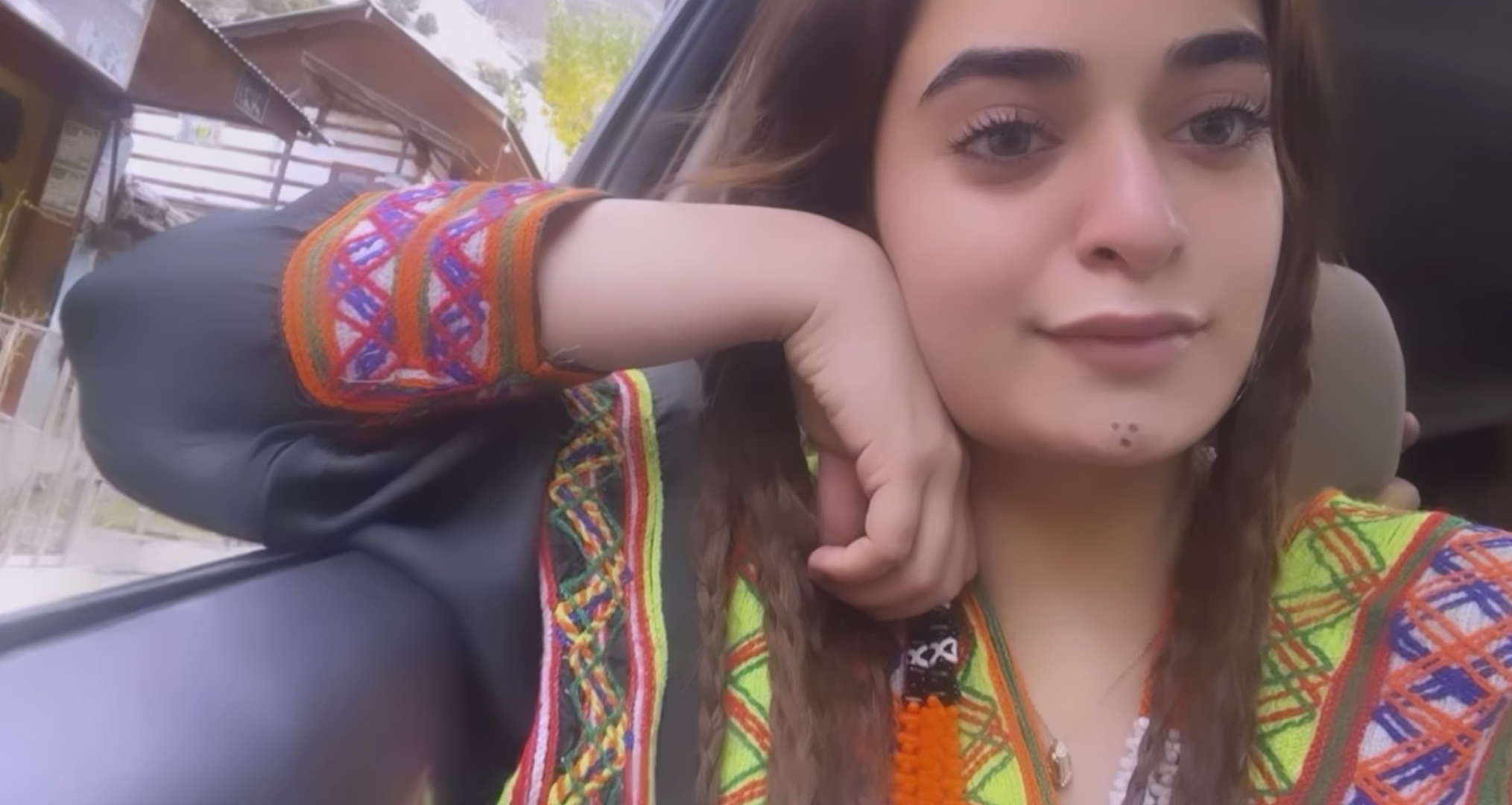 Beautiful Minsa Malik's Pictures From Kailash Valley | Reviewit.pk