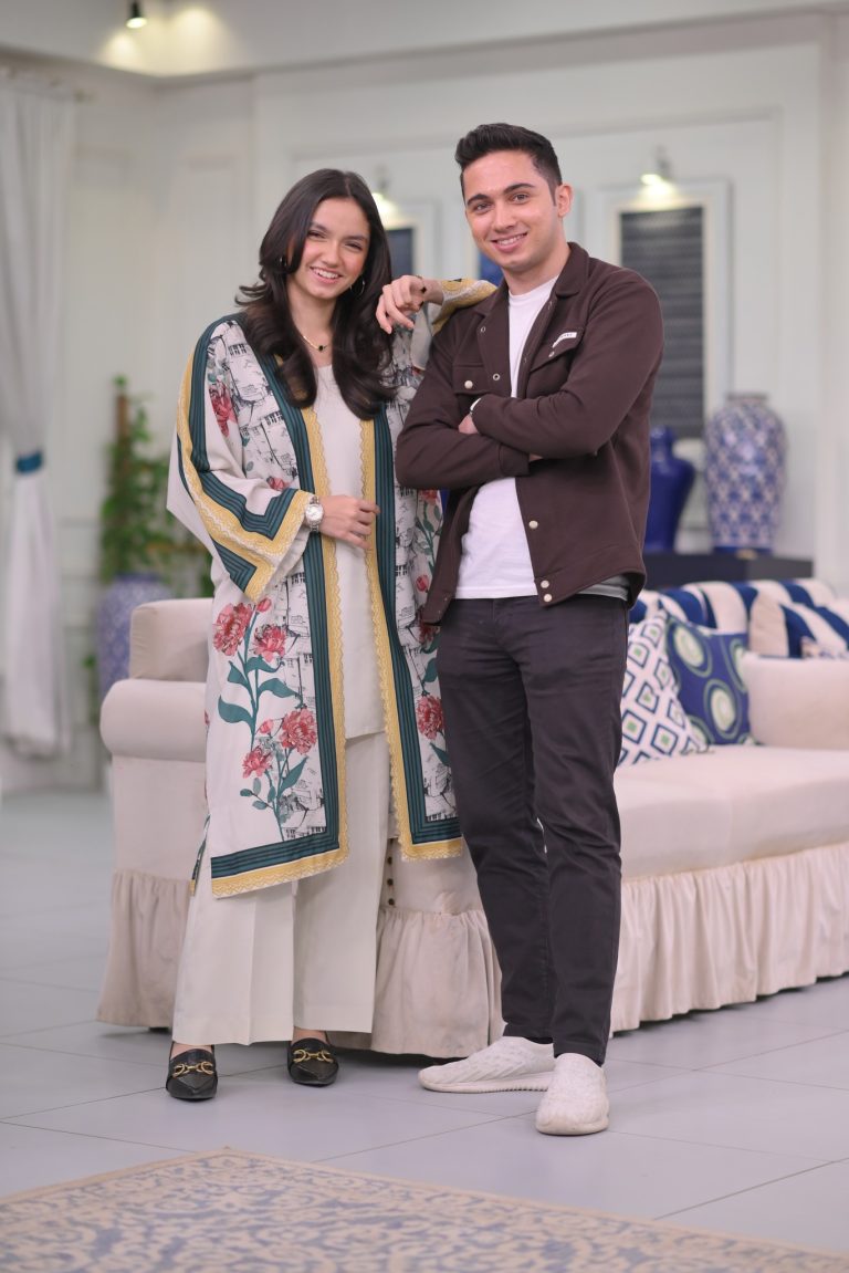 Aina Asif's Beautiful Bond With Brother Ahmed Asif | Reviewit.pk