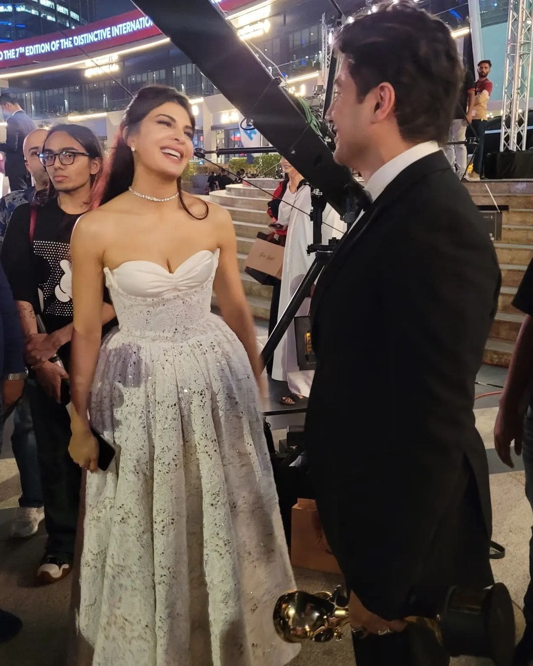 Ali Zafar Wins And Hangs Out With International Celebrities At DIAFA ...