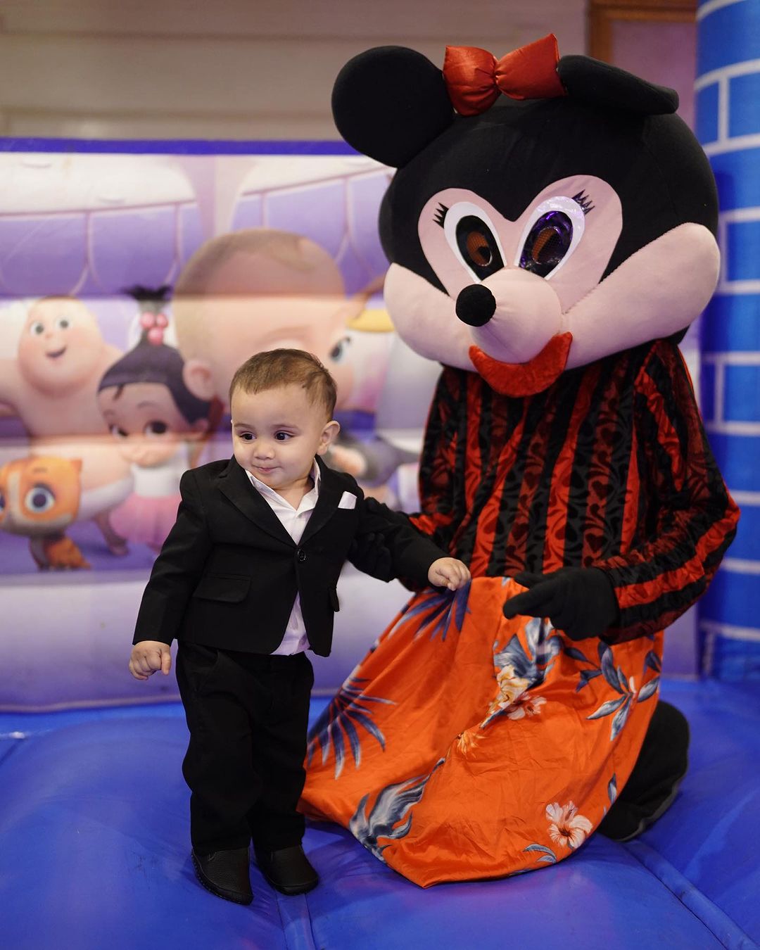 HD Pictures of Maaz Safder's Family From Son Basil's Birthday | Reviewit.pk