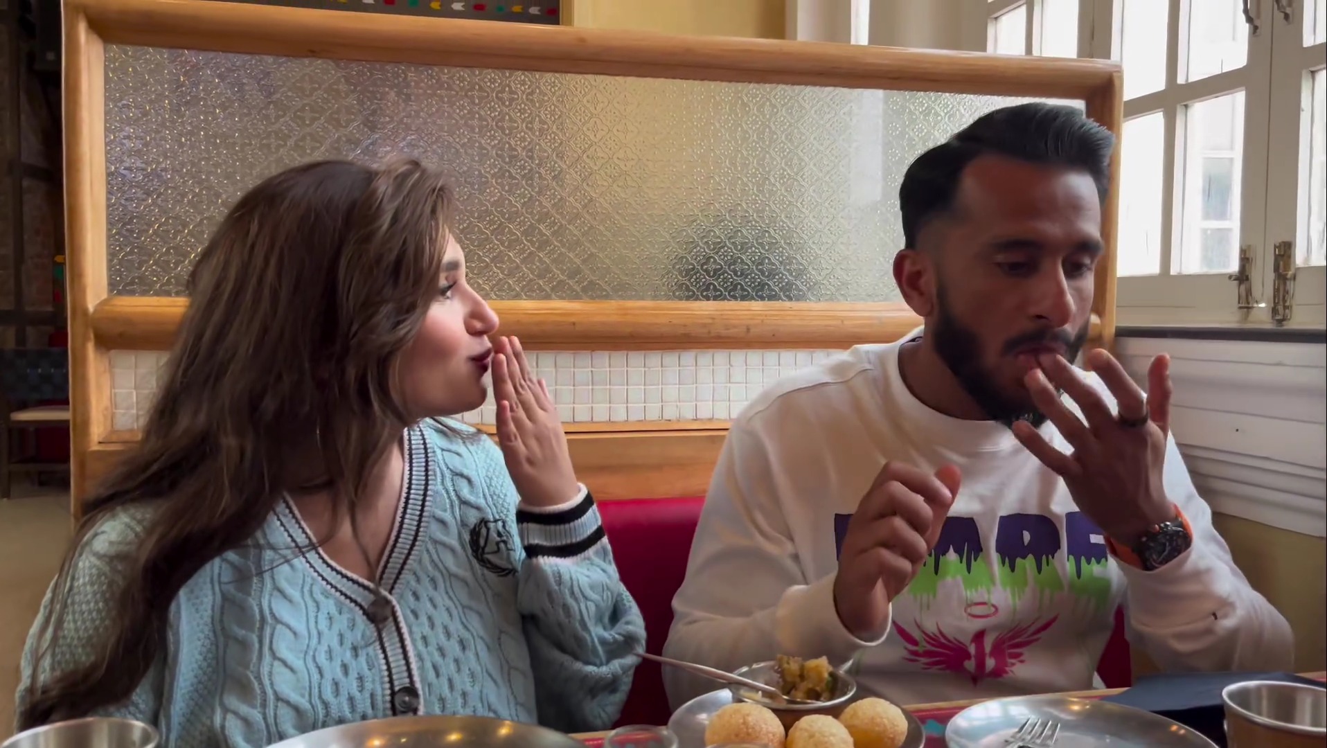 Samya Khan's Cutest Video With Hassan Ali | Reviewit.pk