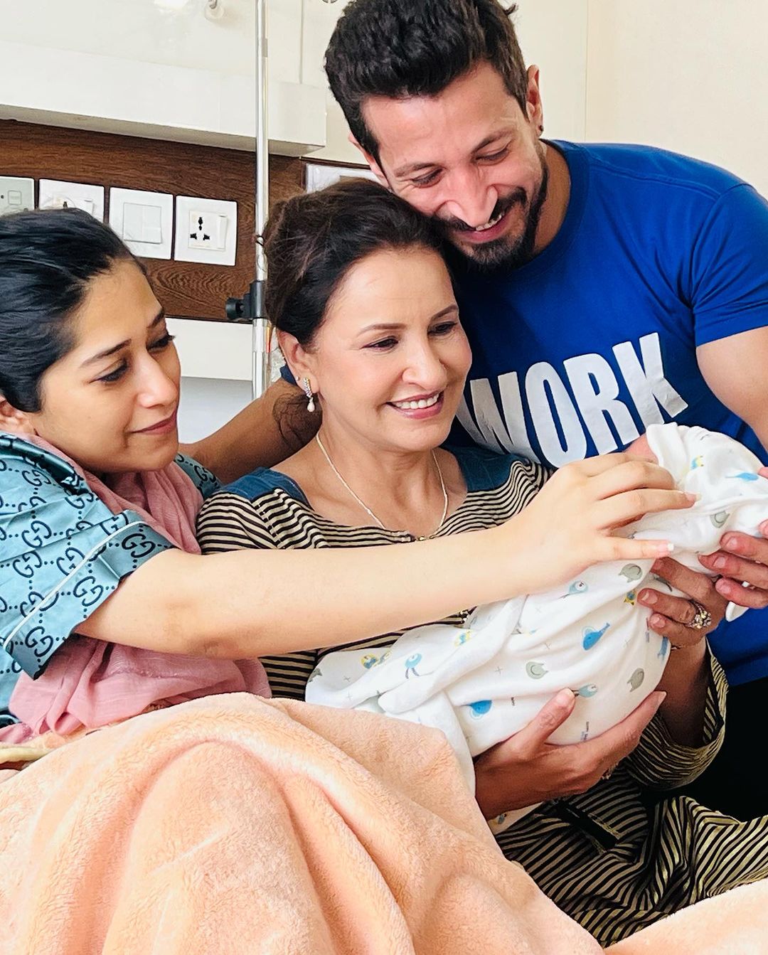 Salman Faisal And Neha Malik Blessed With A Baby Boy | Reviewit.pk