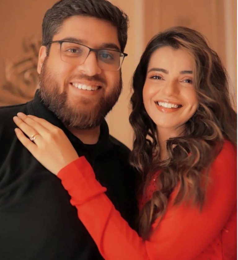 Srha Asghar's Heartwarming Pictures With Cute Son Ehaan | Reviewit.pk