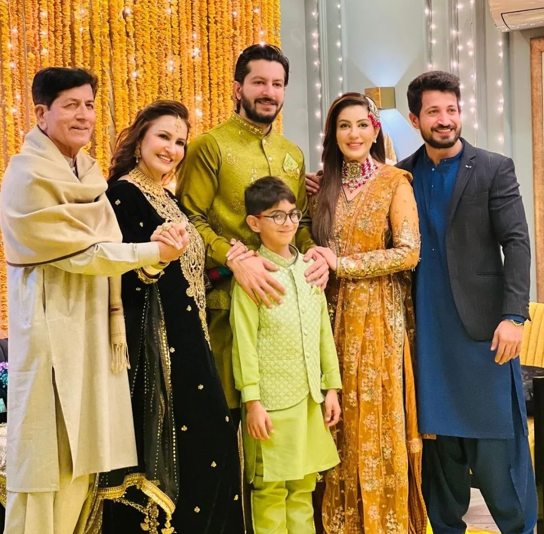 Arsalan Faisal's Ubtan & Dholki Event Pictures | Reviewit.pk