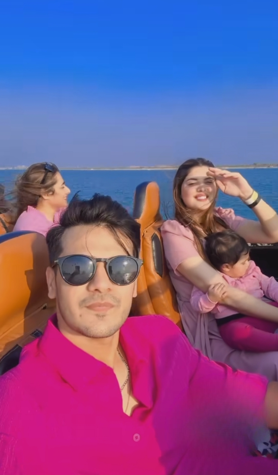 Kanwal & Zulqarnain's Jet Car Experience In Abu Dhabi | Reviewit.pk