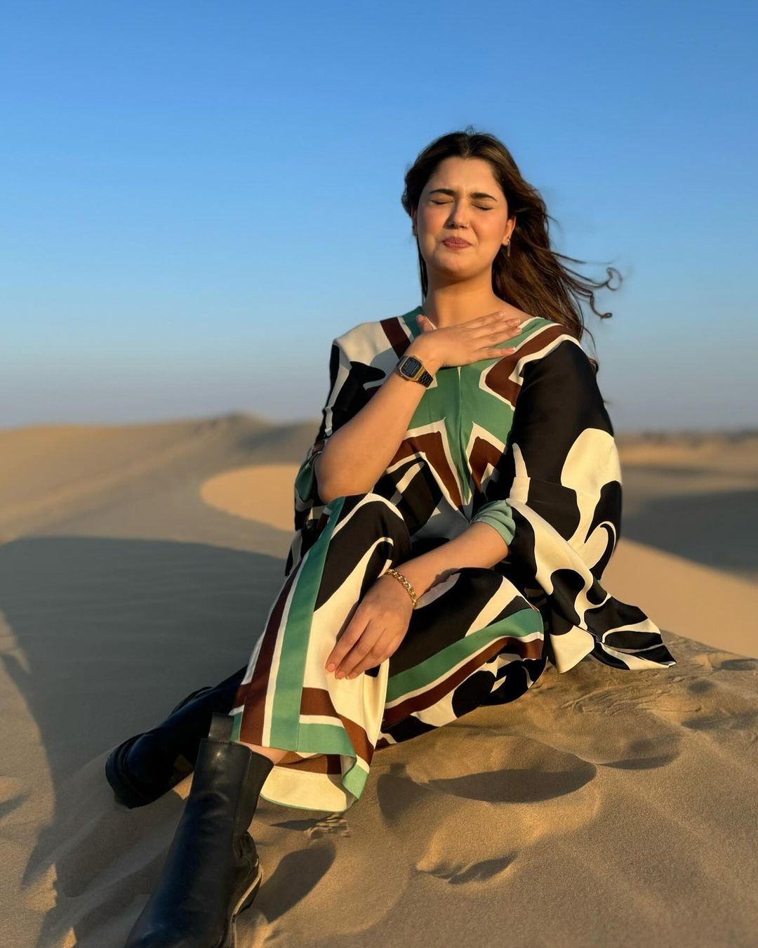 Kanwal & Zulqarnain Share Reels & Pictures From Desert Safari | Reviewit.pk