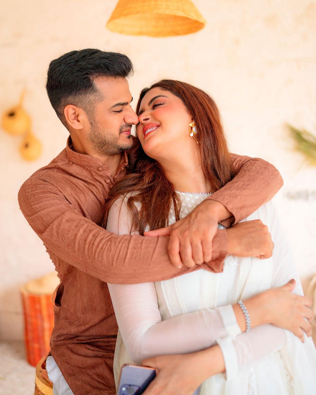Kanwal Aftab and Zulqarnain Sikandar New Pictures From UAE | Reviewit.pk
