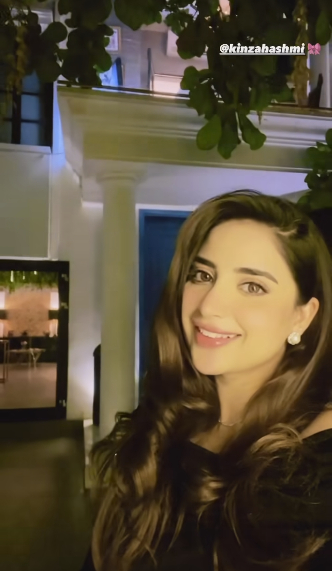 Sajal Aly & Kinza Hashmi Enjoying the Christmas Celebration | Reviewit.pk