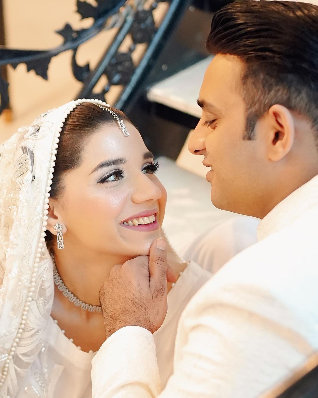 Kiran Ashfaque's HD Nikah Pictures | Reviewit.pk