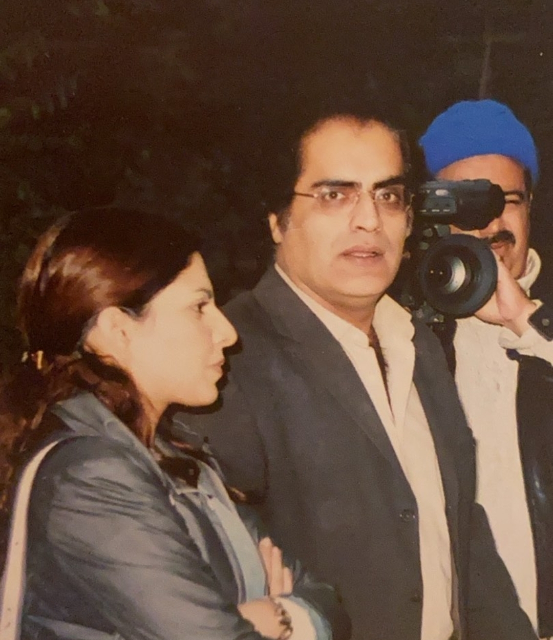 Shagufta Ejaz Shares Adorable Throwback Pictures With Family | Reviewit.pk