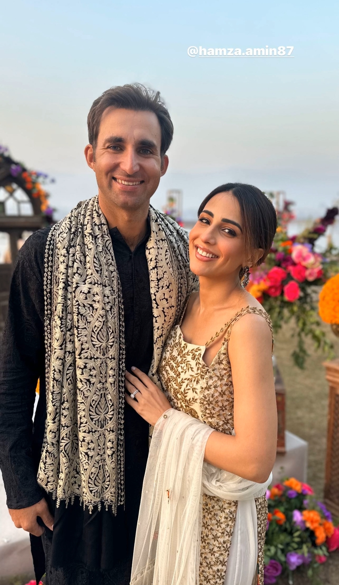 Ushna Shah's Gorgeous New Clicks With Husband | Reviewit.pk