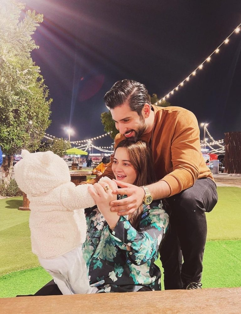 Aiman Khan Meets Ken Doll In Dubai - Pictures | Reviewit.pk