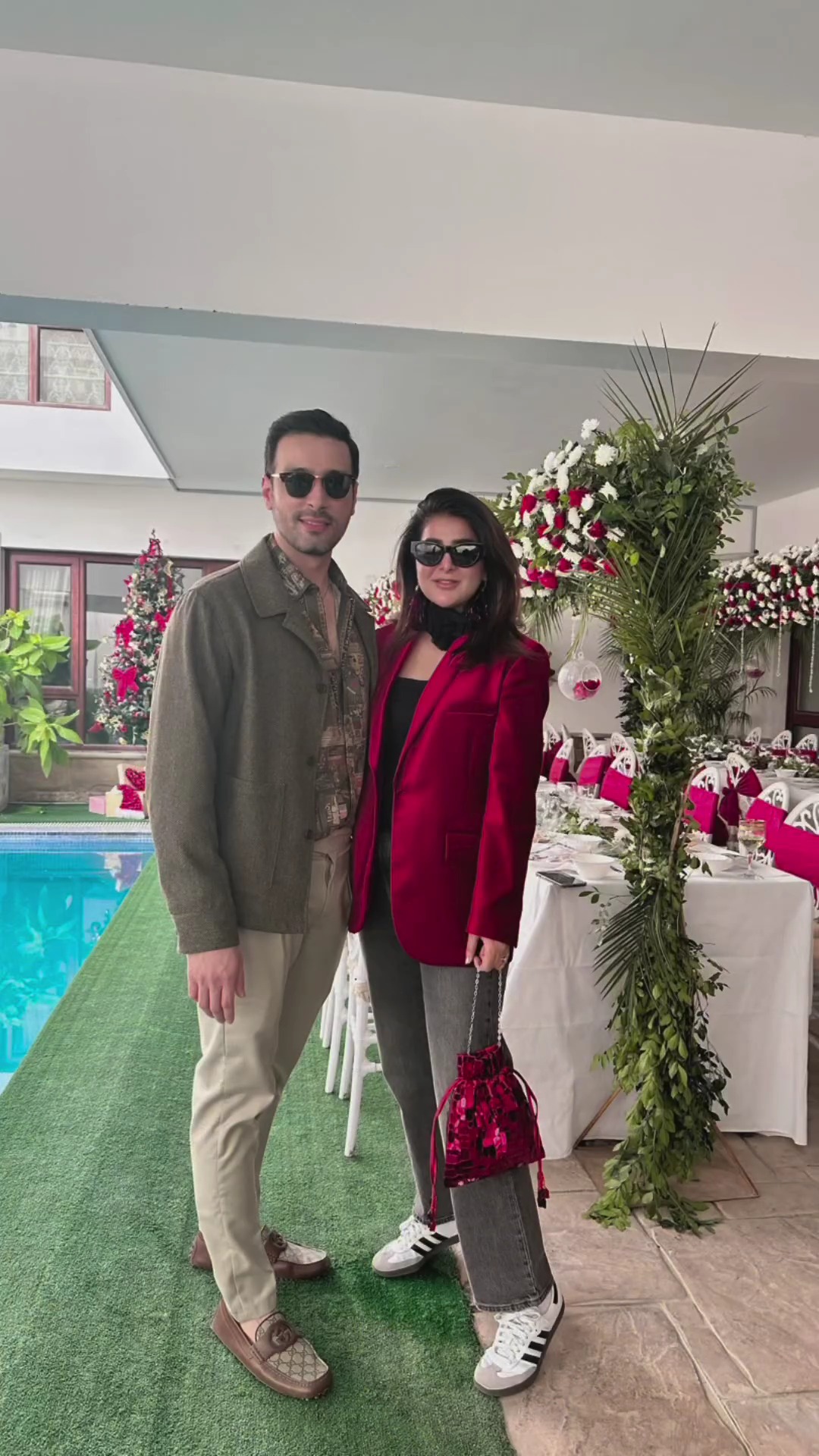 Areeba Habib With Celebrity Friends At Christmas Lunch Party | Reviewit.pk