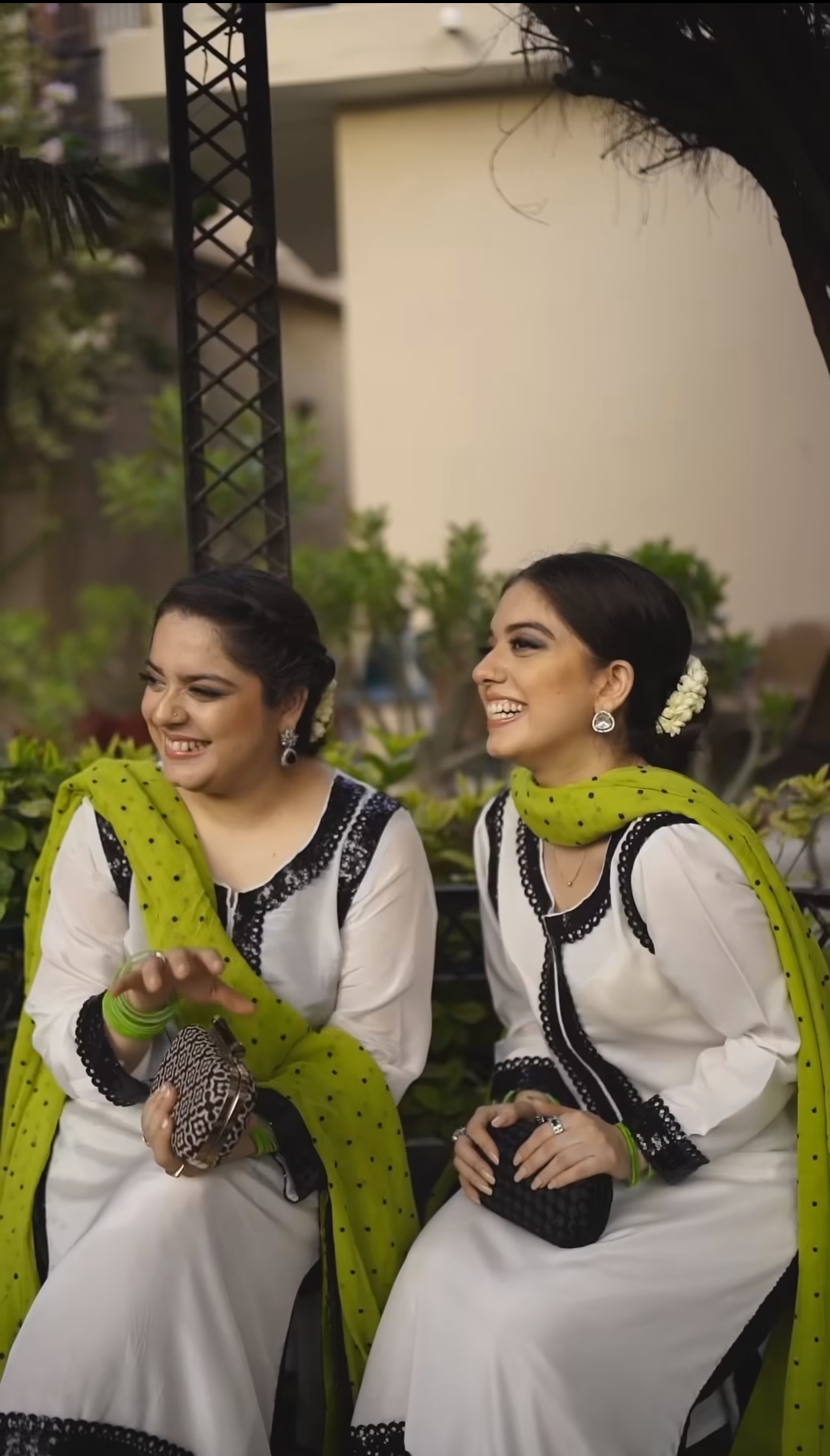 Arisha Razi Shares Stunning Pictures With Family & Friends | Reviewit.pk