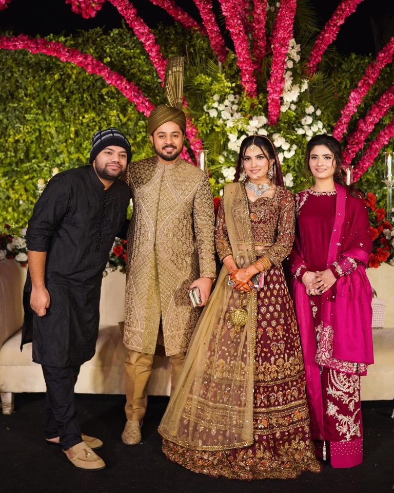 Aroob Jatoi And Ducky Bhai At Iqra Kanwal's Reception | Reviewit.pk