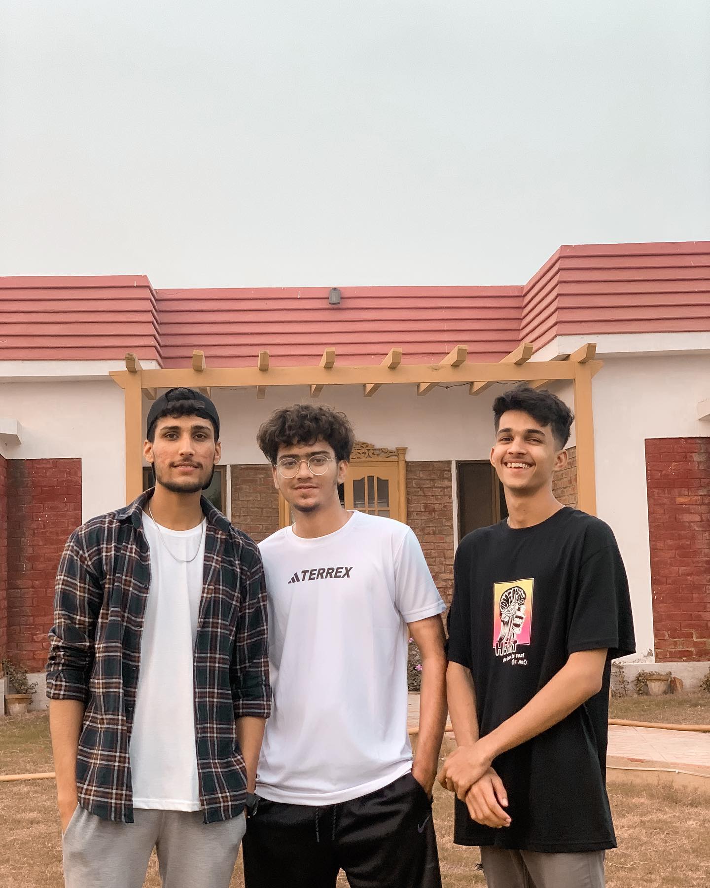 Tu Hai Kahan Famed Aur Band Reveals Astonishing Details | Reviewit.pk