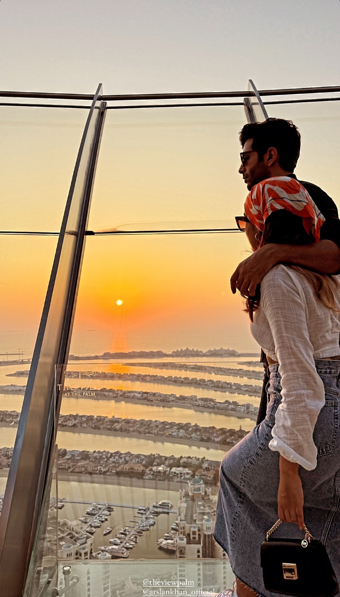 Hira Khan And Arsalan Khan's New Adorable Clicks From Dubai | Reviewit.pk