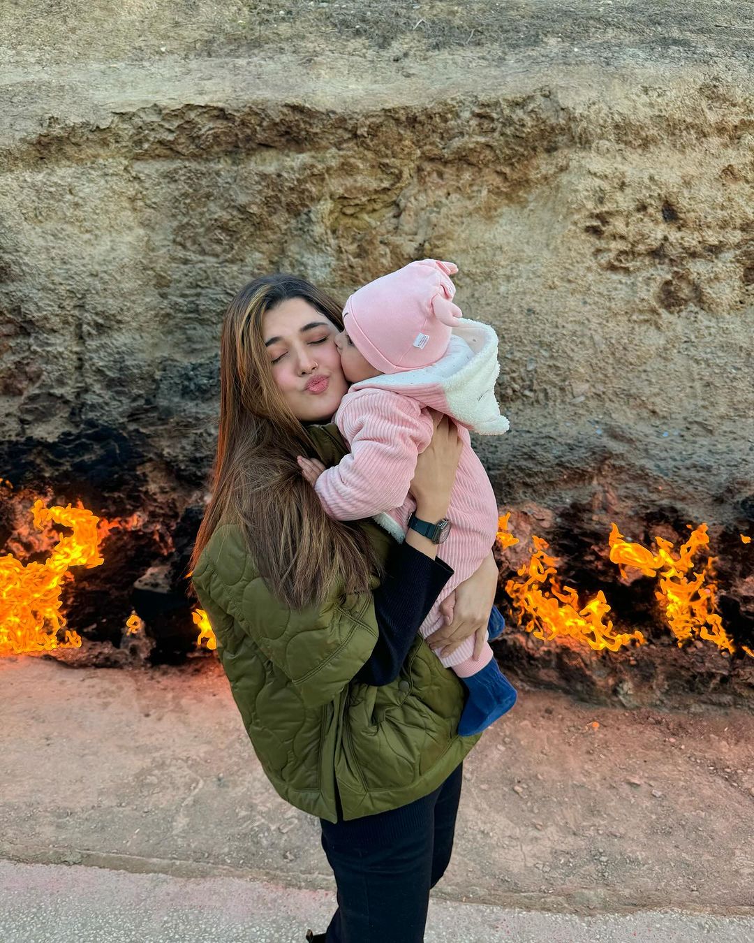 Kanwal Aftab's New Pictures From Baku Trip with Husband | Reviewit.pk