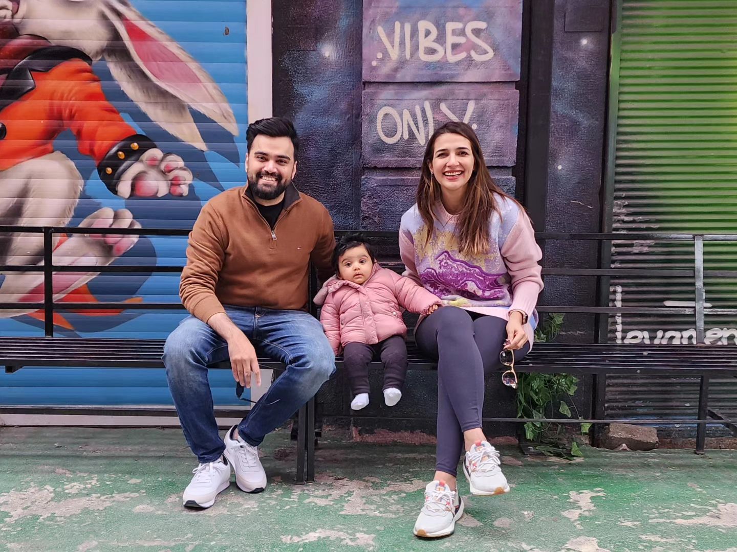 Rabab Hashim's Beautiful Pictures With Daughter From Turkey | Reviewit.pk