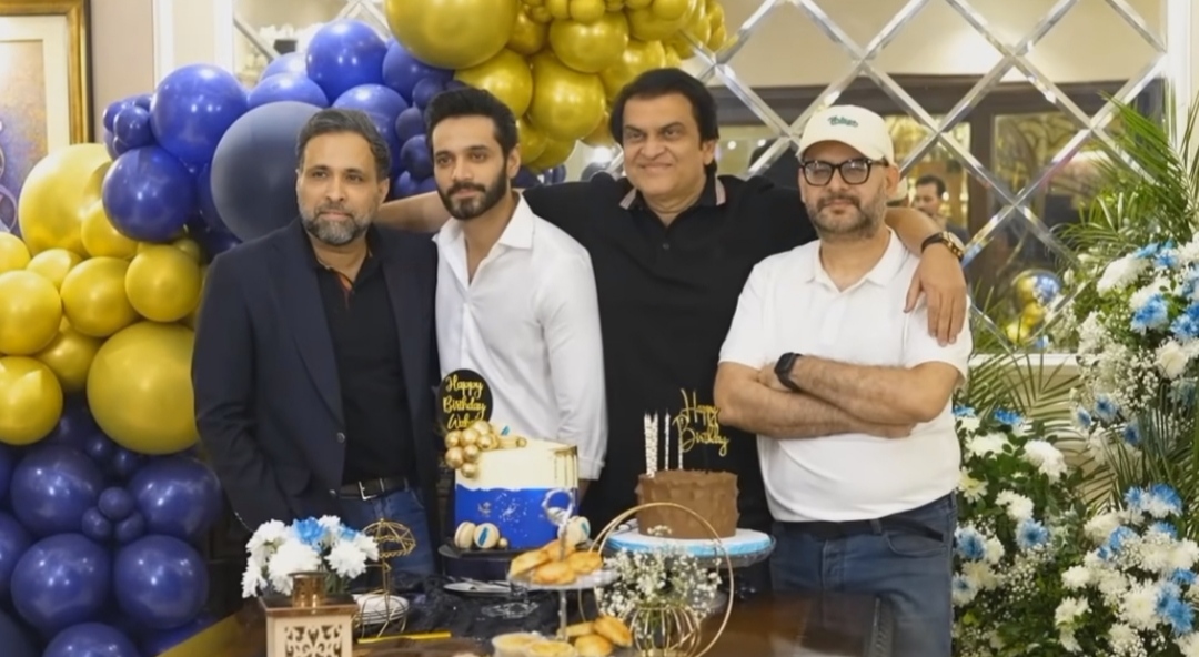 Wahaj Ali Celebrates His Birthday With Tere Bin Producers | Reviewit.pk