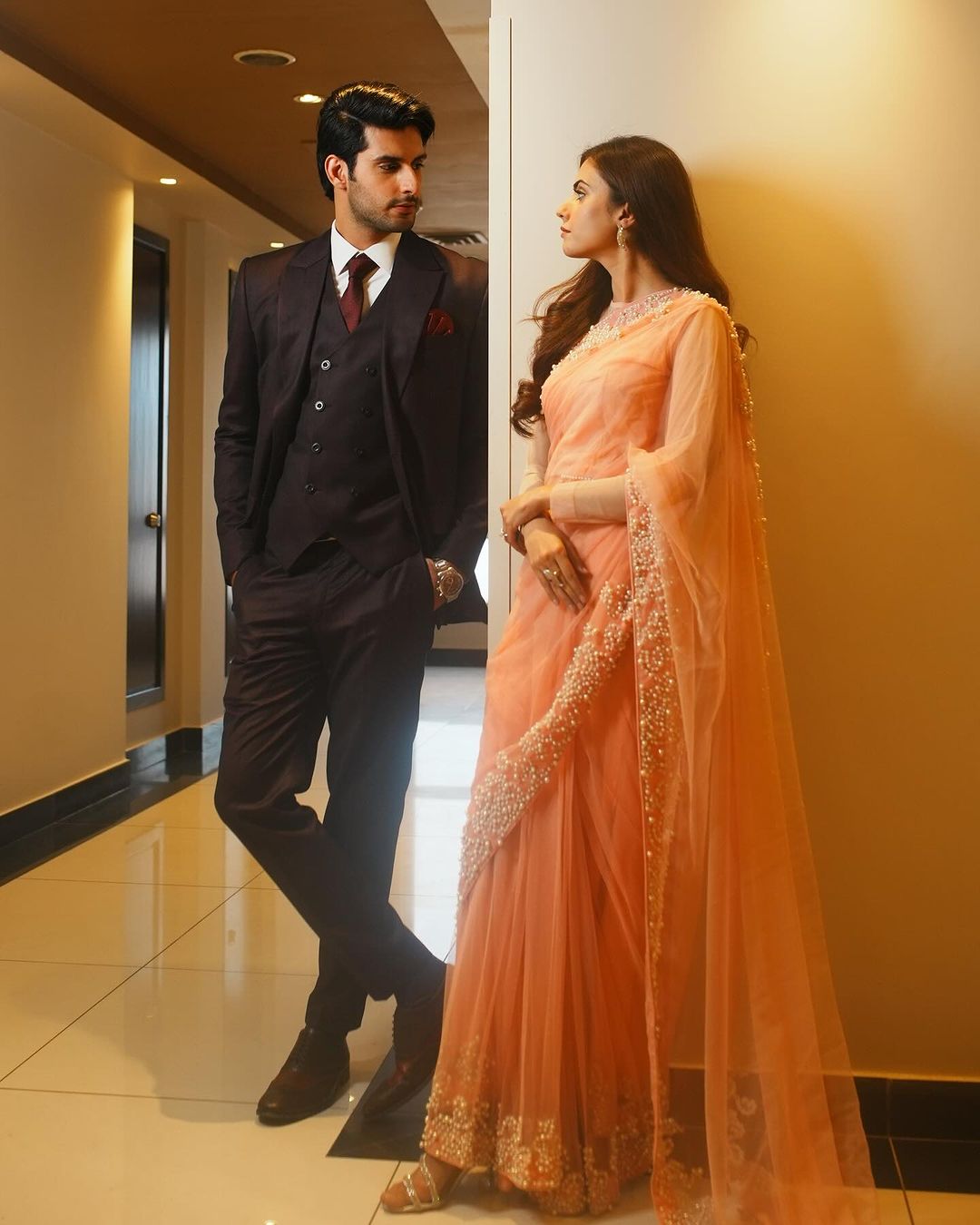 Washma Fatima And Subhan Awan Romantic Anniversary Shoot | Reviewit.pk