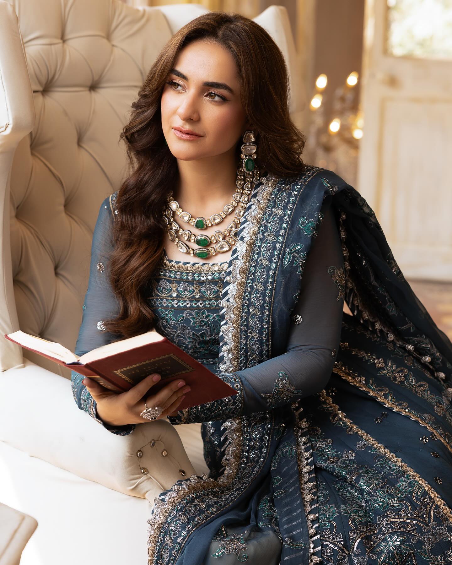 Yumna Zaidi's Wedding Dance Goes Viral | Reviewit.pk