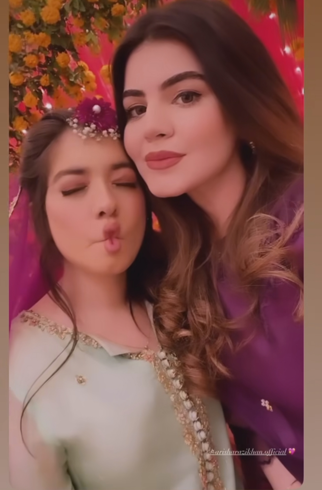 Arisha Razi Dholki Event's Pictures | Reviewit.pk