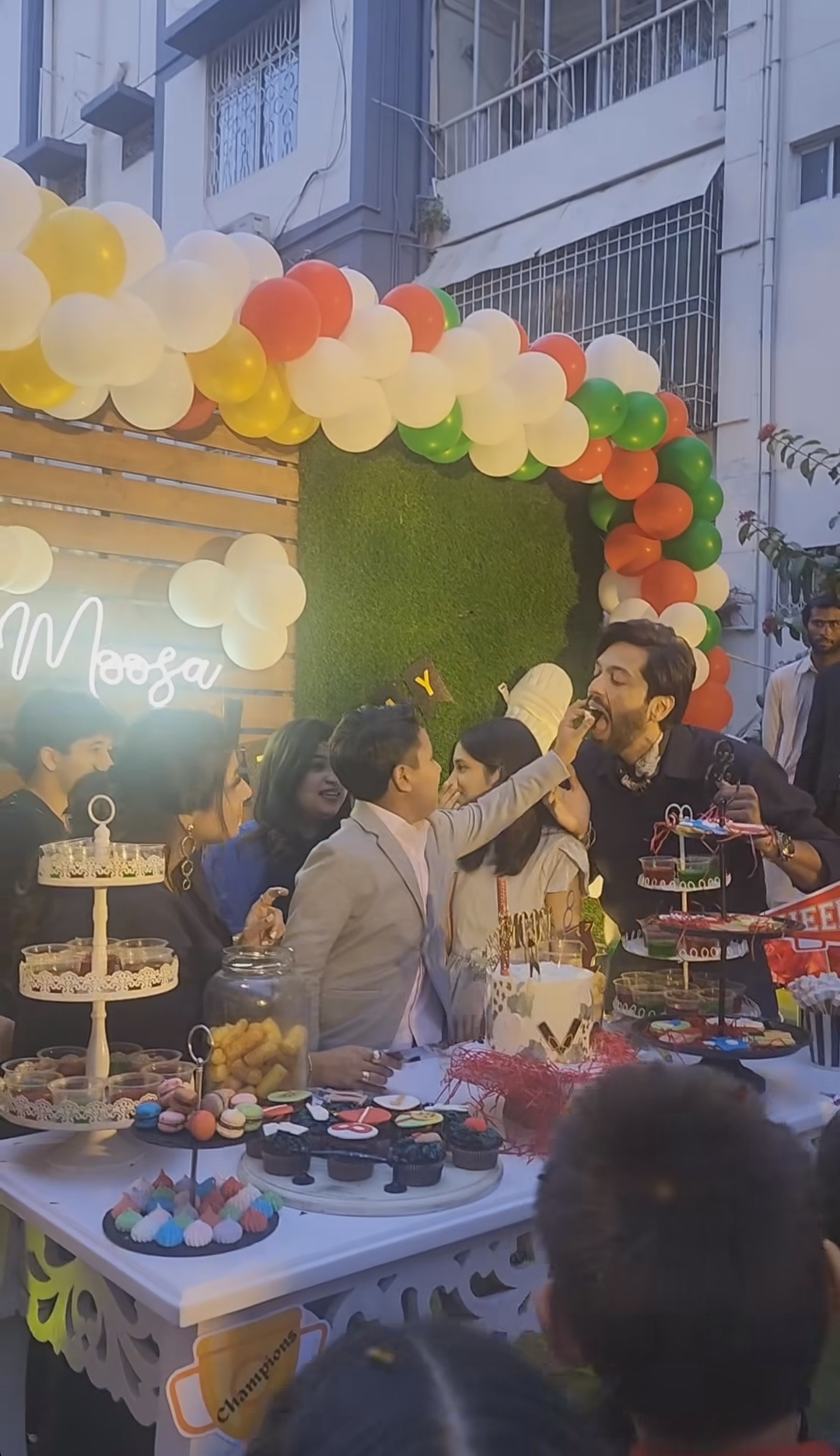 Fahad Mustafa Celebrated 8th Birthday Of Son Moosa | Reviewit.pk