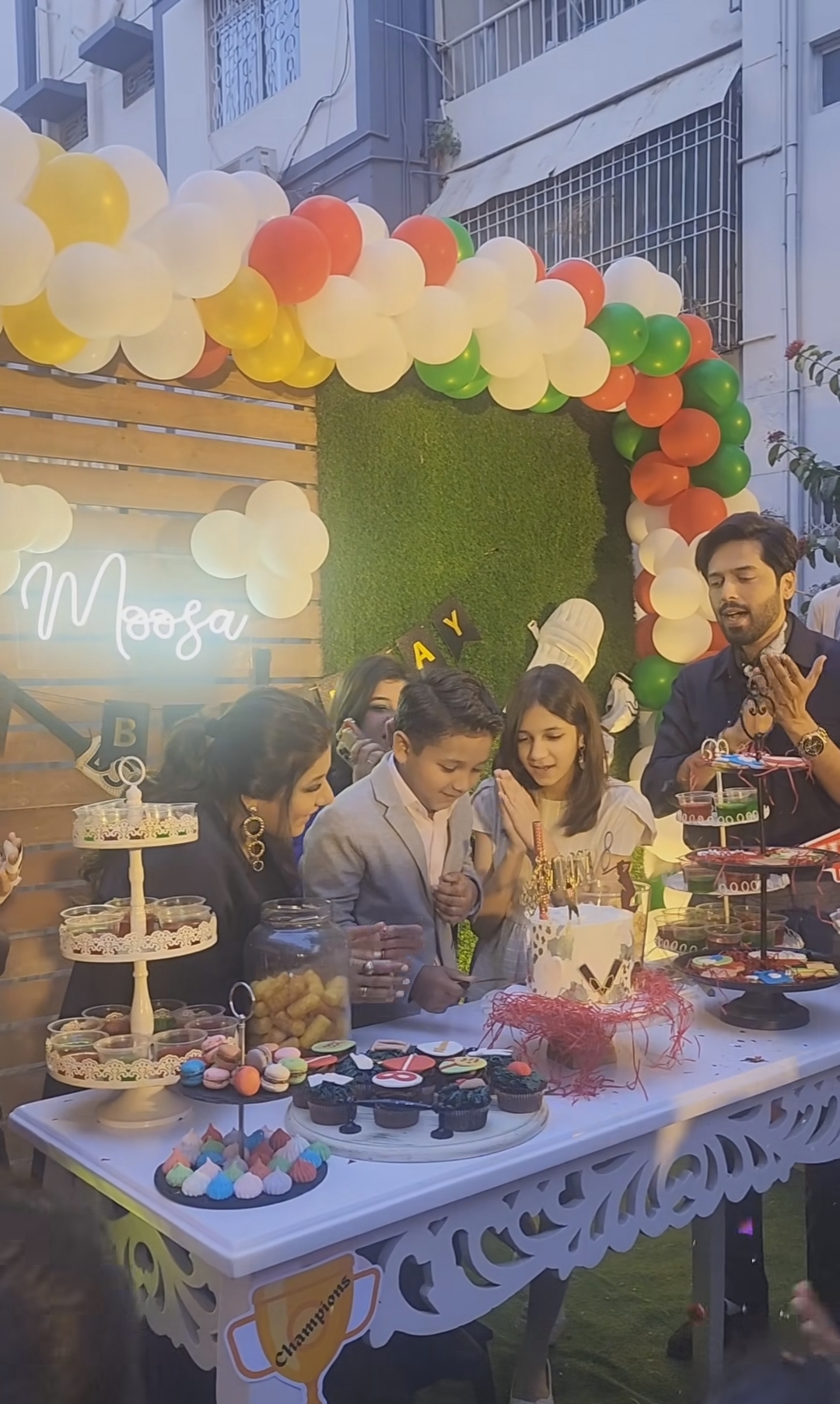 Fahad Mustafa Celebrated 8th Birthday Of Son Moosa | Reviewit.pk