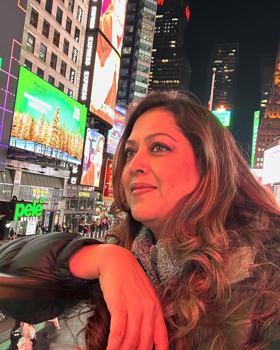 Fazila Qazi Pictures With Husband From New York | Reviewit.pk