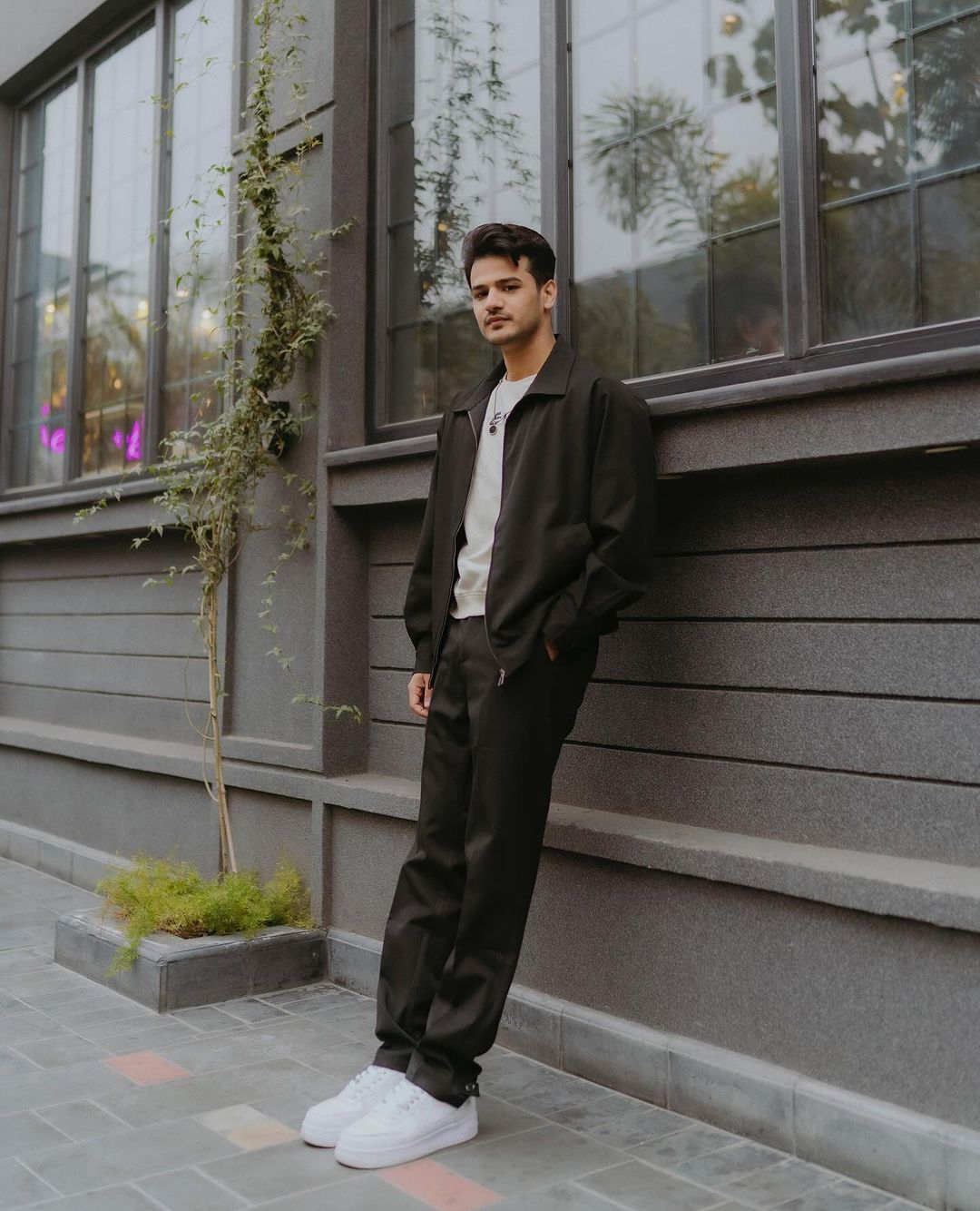 Kanwal Aftab Celebrates 26th Birthday | Reviewit.pk