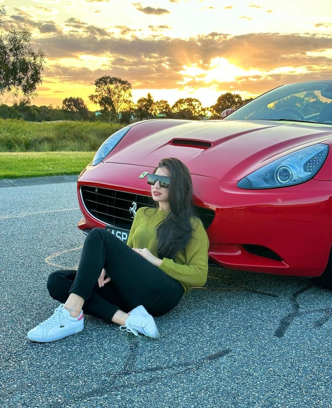 Mariyam Nafees' Beautiful New Clicks With Husband | Reviewit.pk