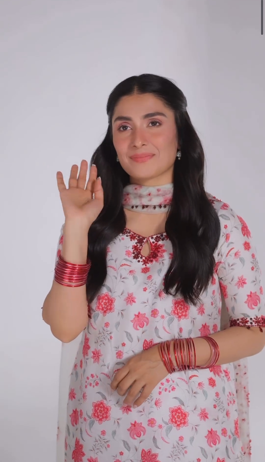 Ayeza khan As Mubashira And Mahnoor Face to Face | Reviewit.pk