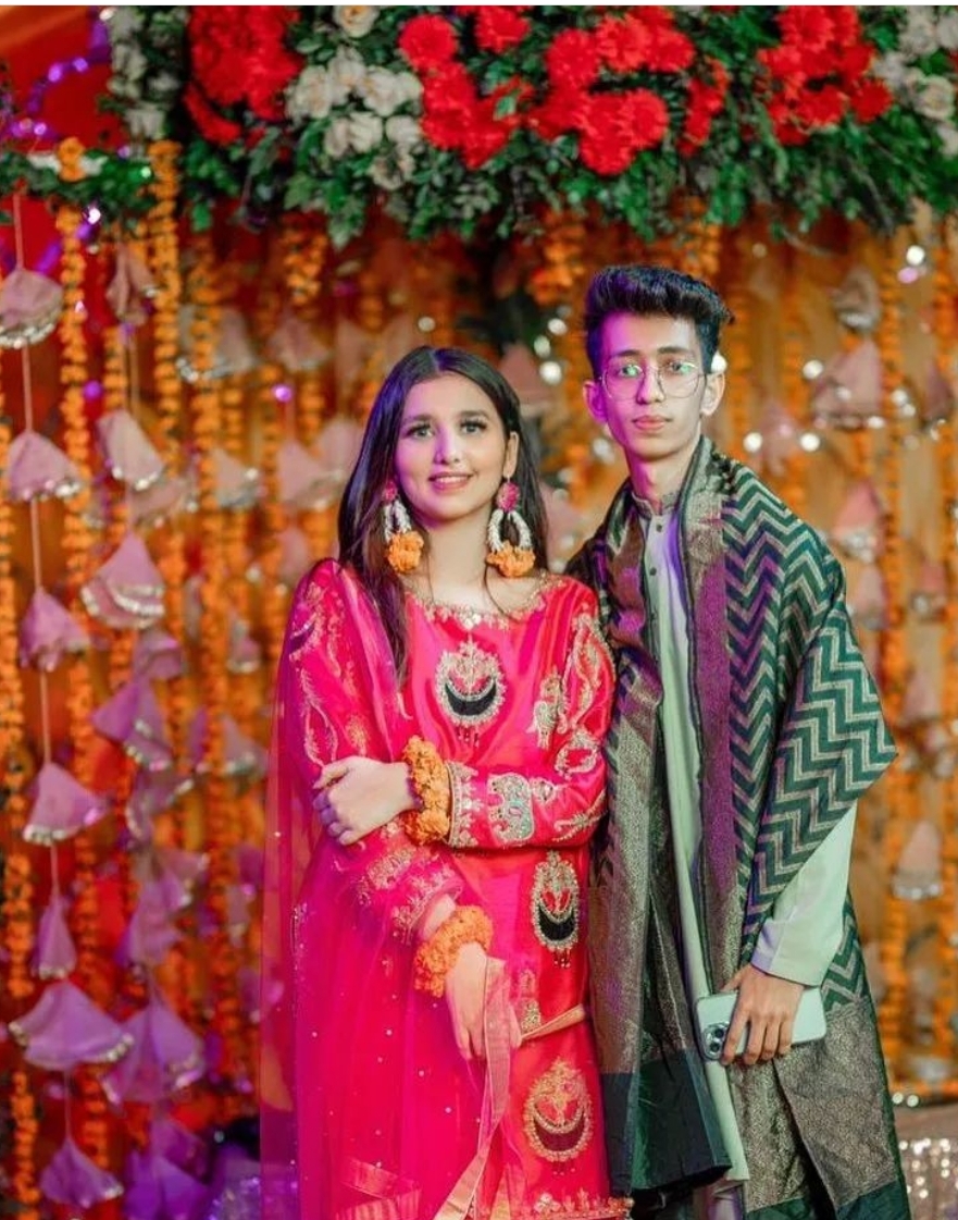 Why YouTuber Asad Stopped Showing His Wife | Reviewit.pk