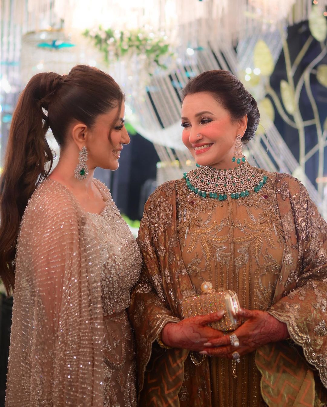 Saba Faisal's HD Clicks With Daughter From Arsalan Faisal's Walima | Reviewit.pk