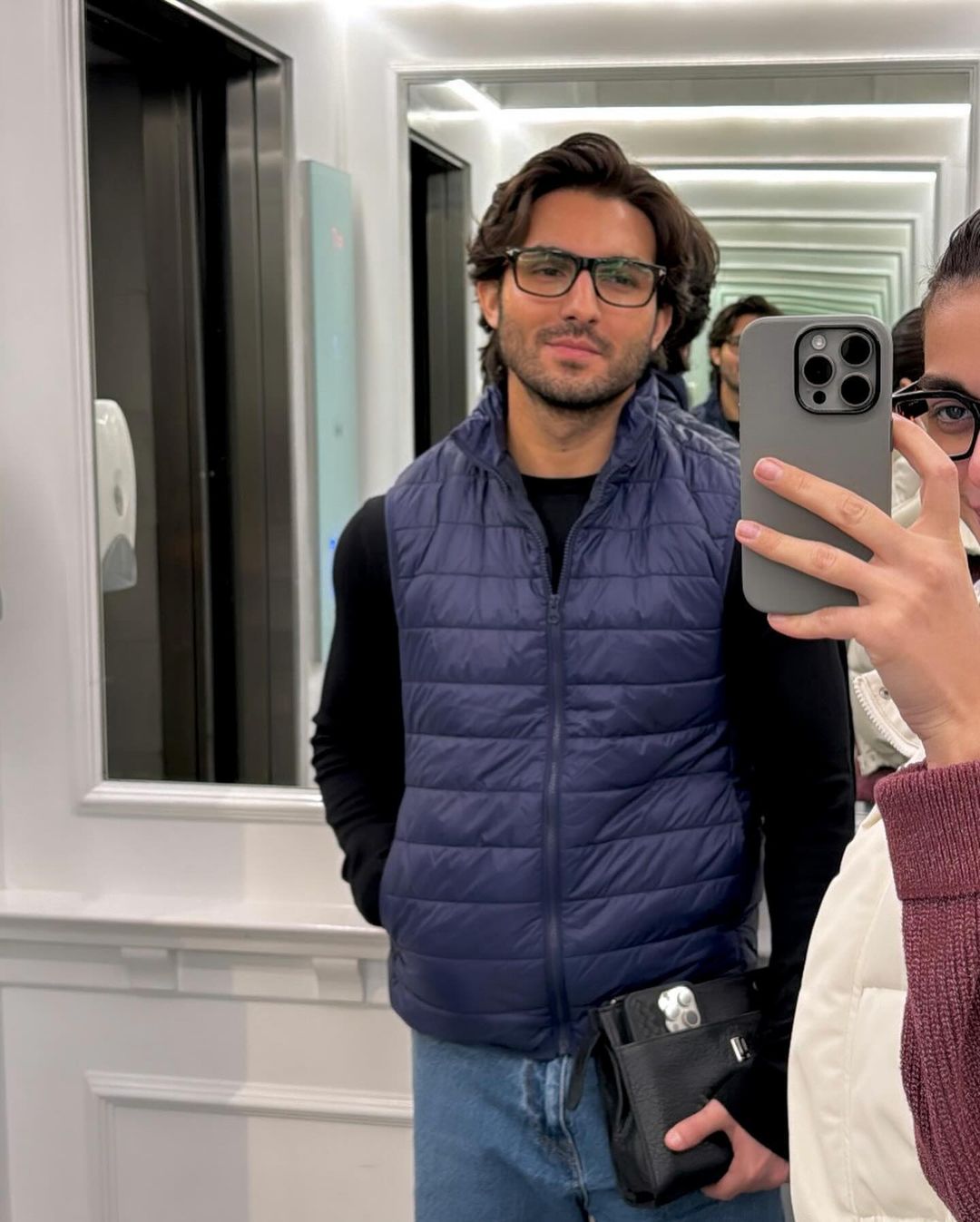 Shahroz Sabzwari Pictures With Wife Sadaf From Lunch | Reviewit.pk