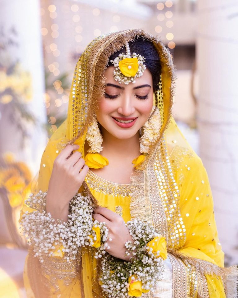 Aymen Saleem's Beautiful HD Mayun Pictures | Reviewit.pk