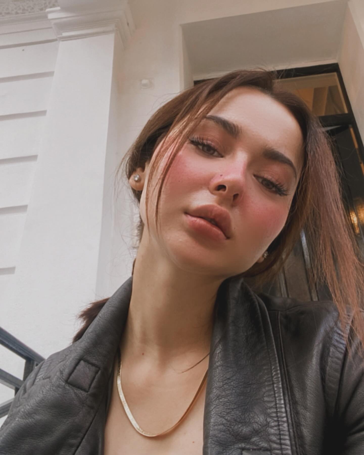 Hania Aamir's Latest Publicity Stunt Irks Public | Reviewit.pk