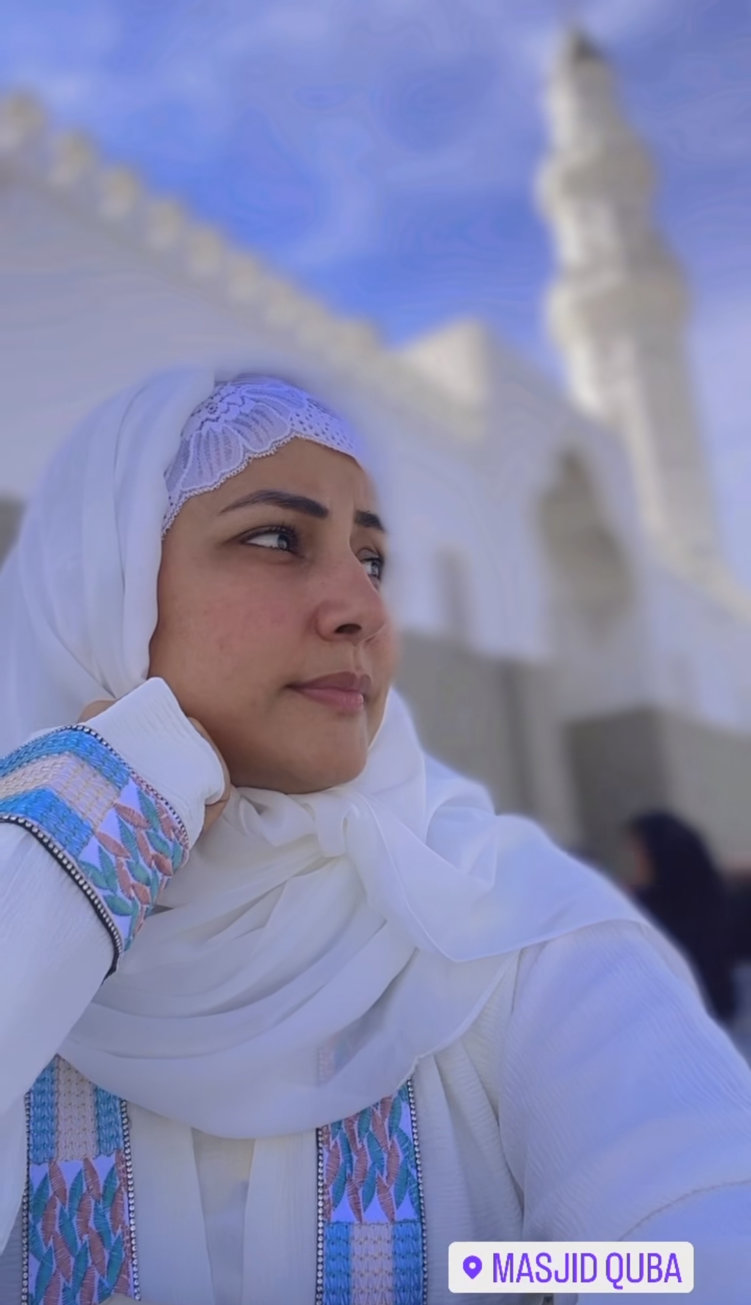 Indian Actress Hina Khan's Miraculous Story Regarding Roza E Rasool (S ...