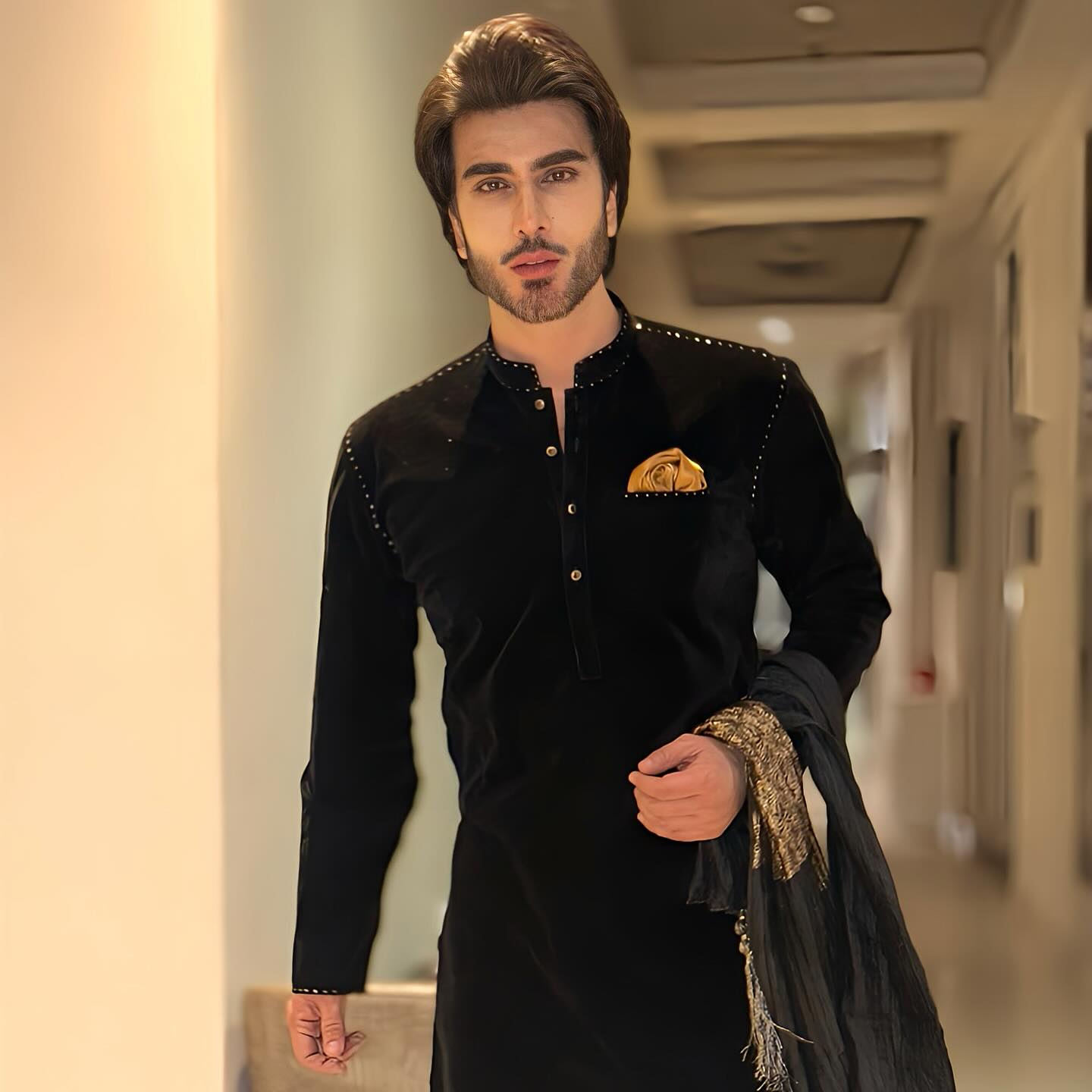 Imran Abbas Expresses His Love For India | Reviewit.pk