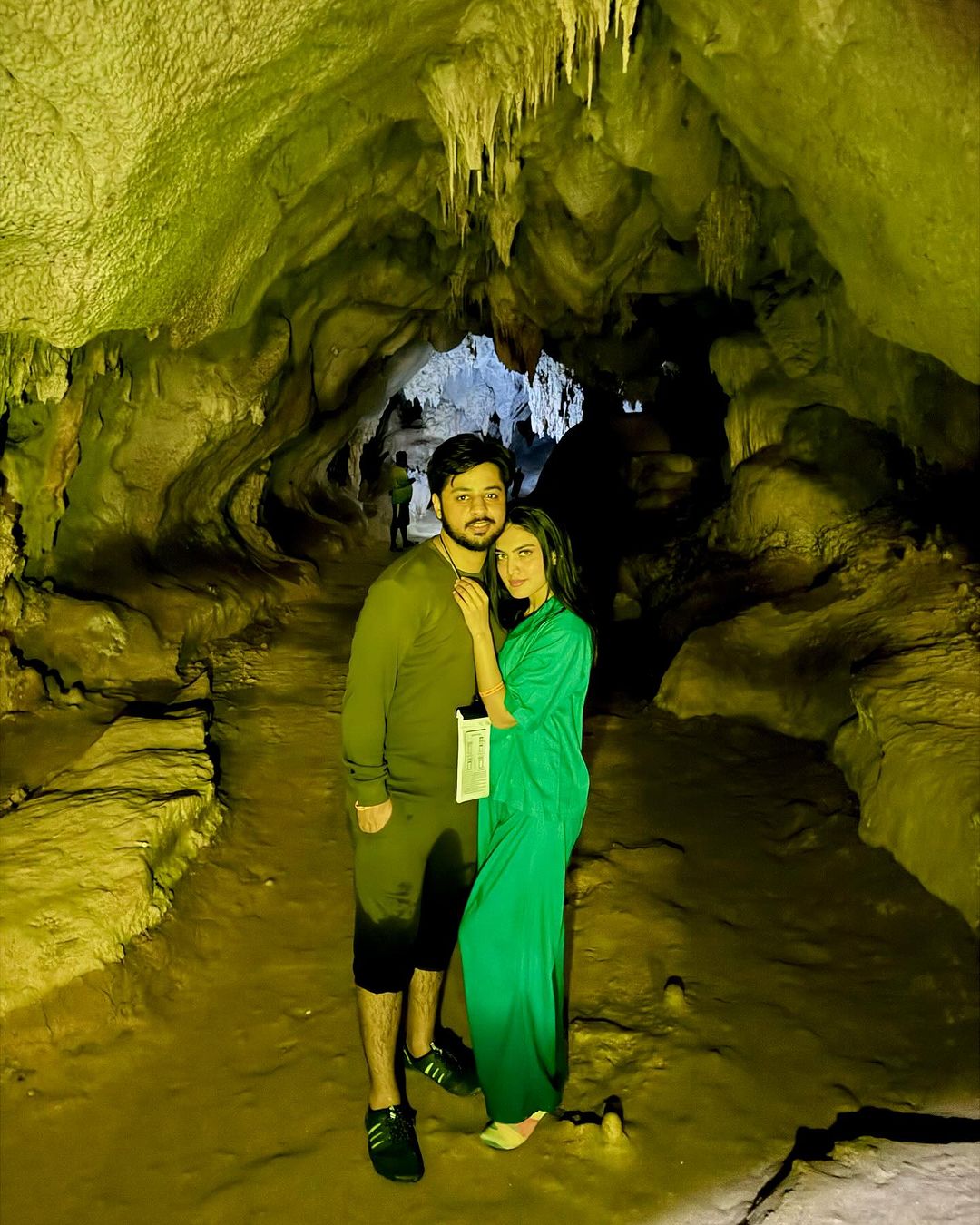 Iqra Kanwal's Honeymoon Trip Pictures From Phuket, Thailand | Reviewit.pk