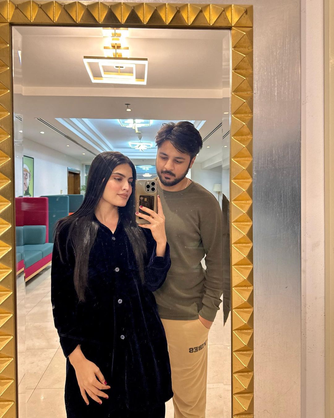 Iqra Kanwal And Areeb Pervaiz Honeymooning In Dubai | Reviewit.pk