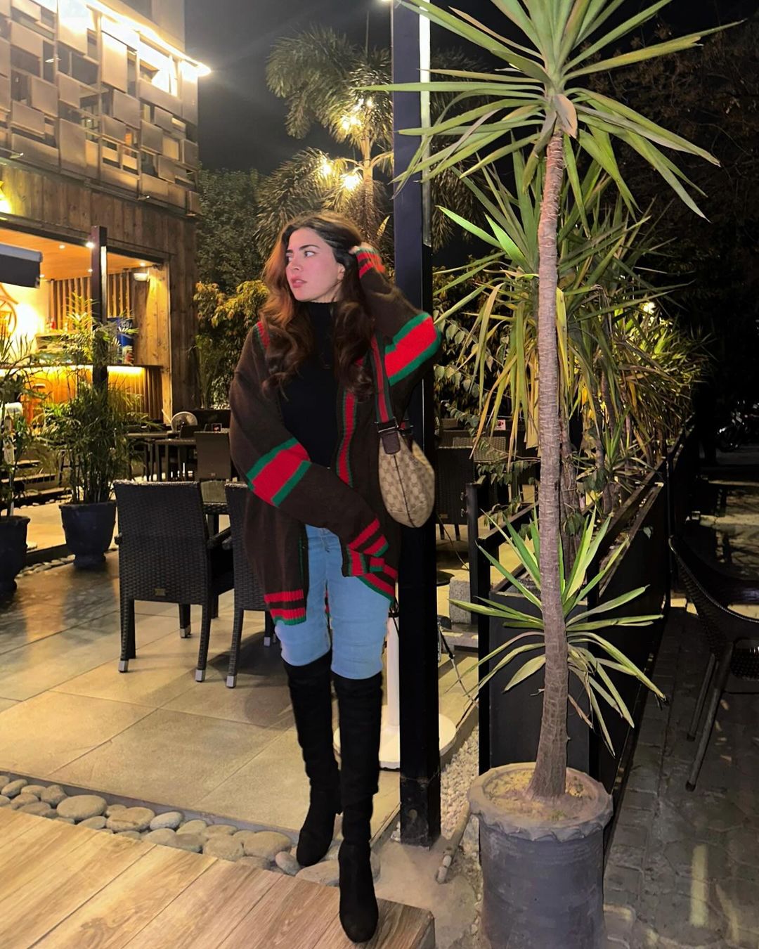 Beautiful New Family Pictures Of Naimal Khawar Khan | Reviewit.pk