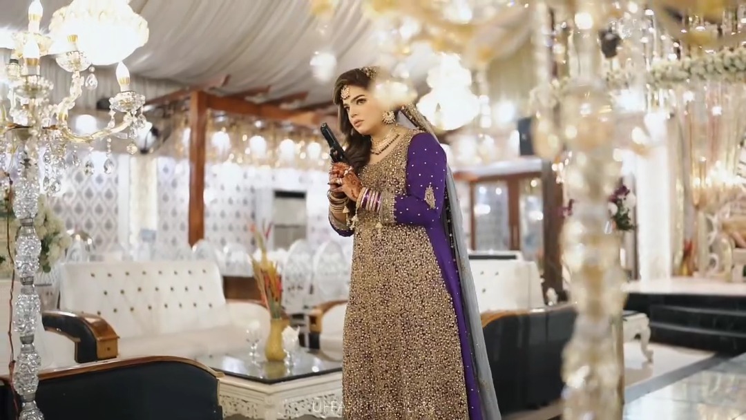 Public Finds Viral Pakistani Wedding Shoot Distasteful | Reviewit.pk