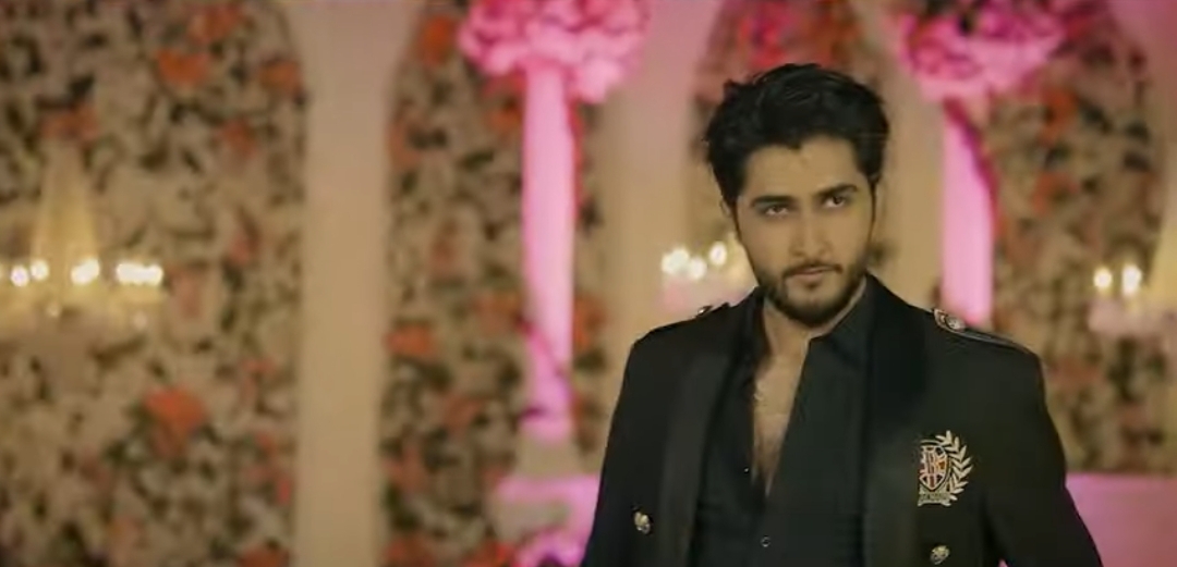 Singer Abrar Ul Haq Releases New Punjabi Song | Reviewit.pk Singer Abrar Ul Haq Releases New Punjabi Song | Reviewit.pk