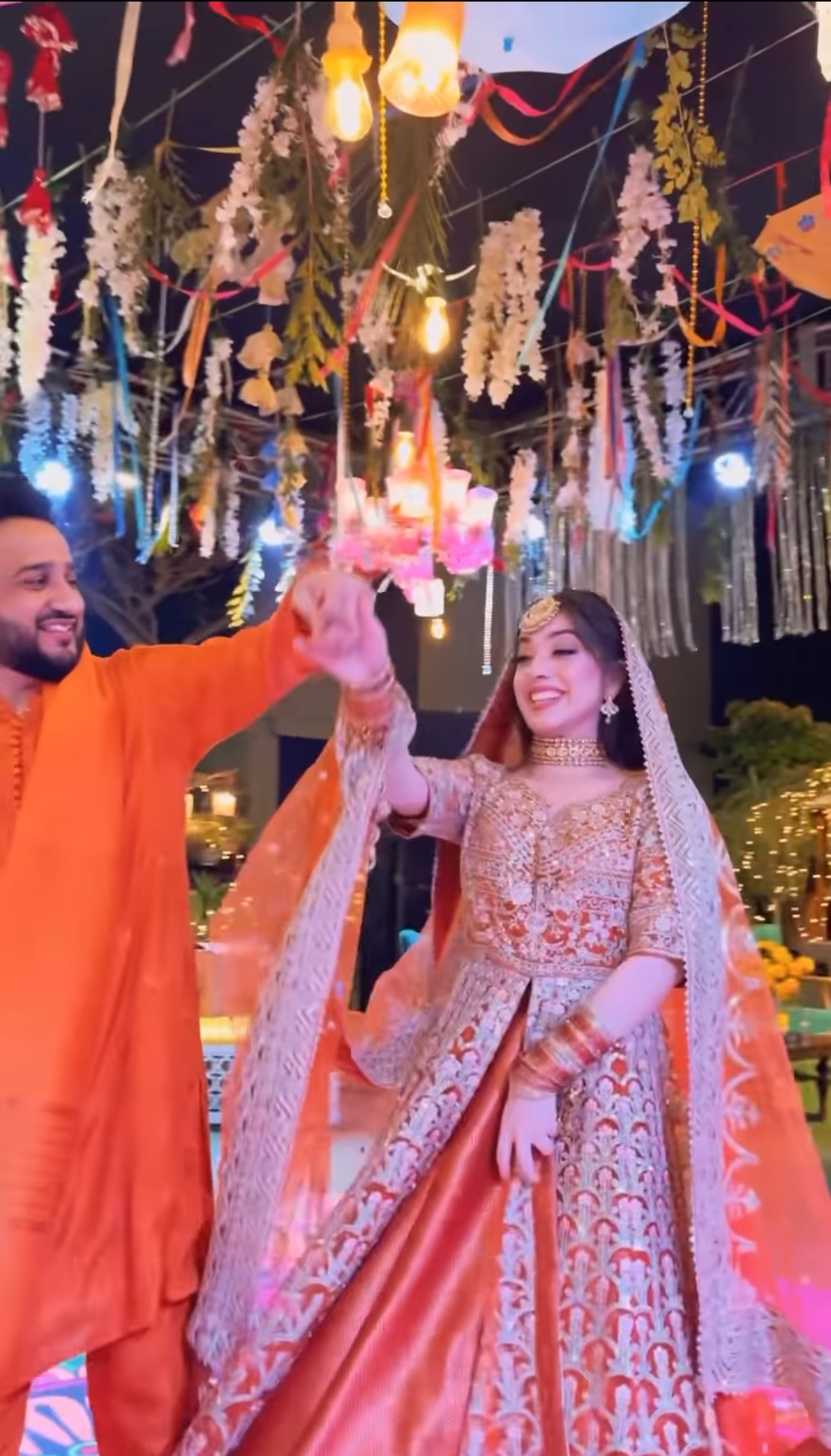 Arisha Razi Shares Video With Husband From Mayun | Reviewit.pk