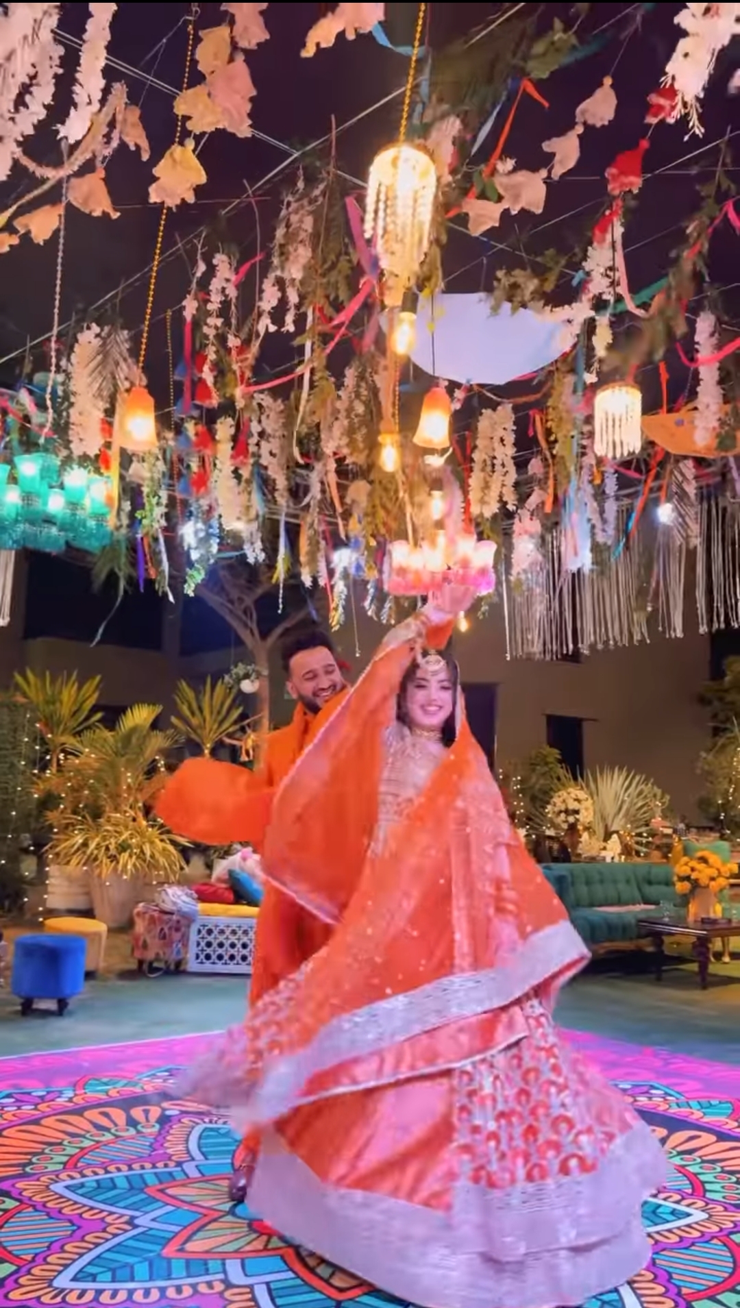 Arisha Razi Shares Video With Husband From Mayun | Reviewit.pk