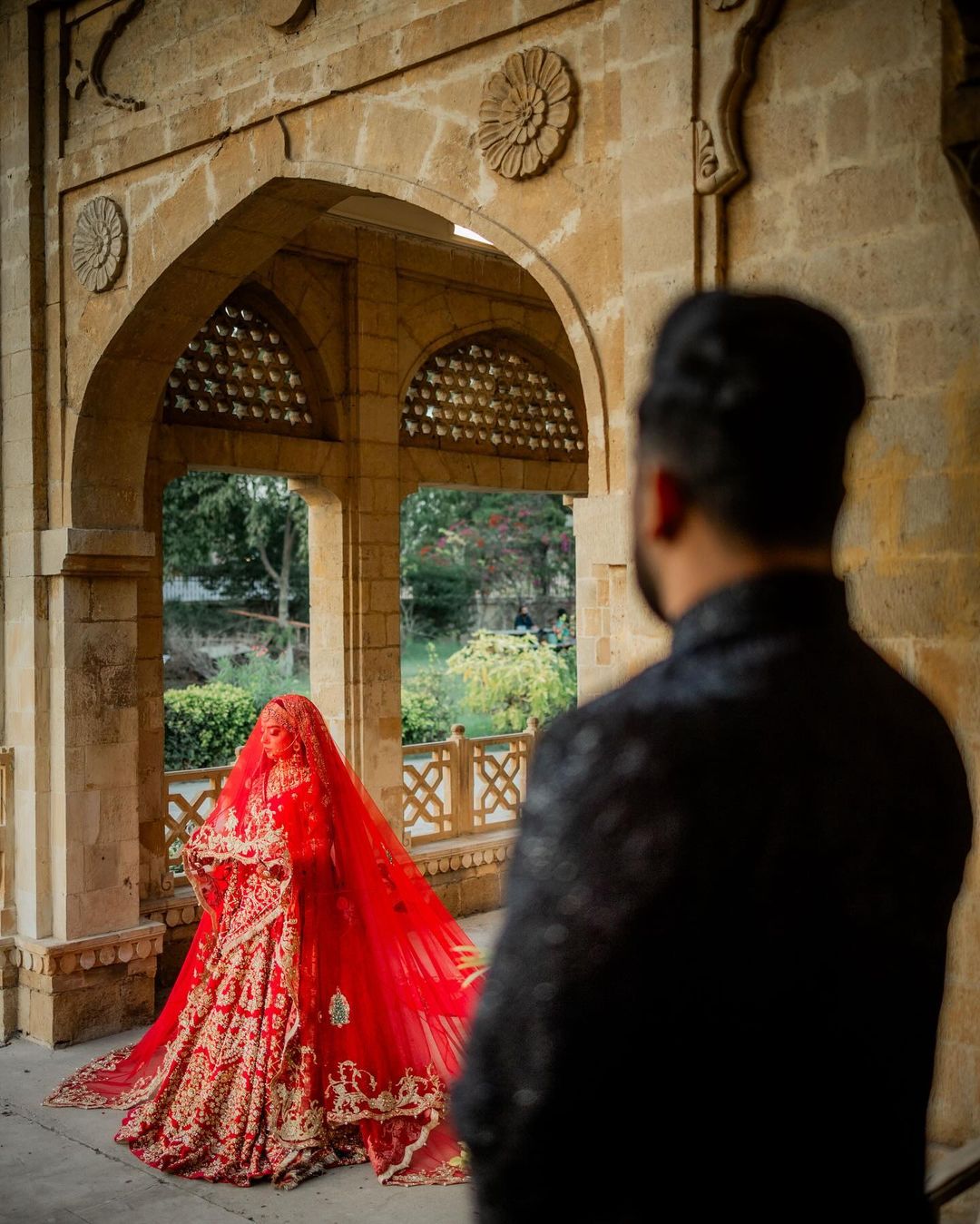 Arisha Razi HD Wedding Photoshoot | Reviewit.pk