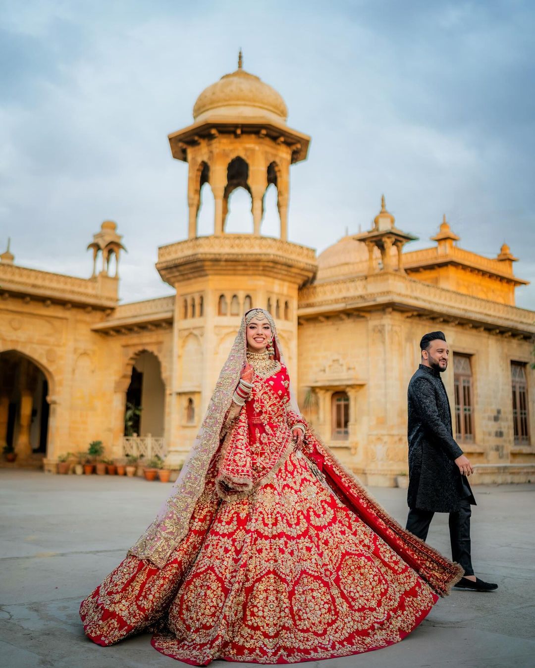 Arisha Razi HD Wedding Photoshoot | Reviewit.pk