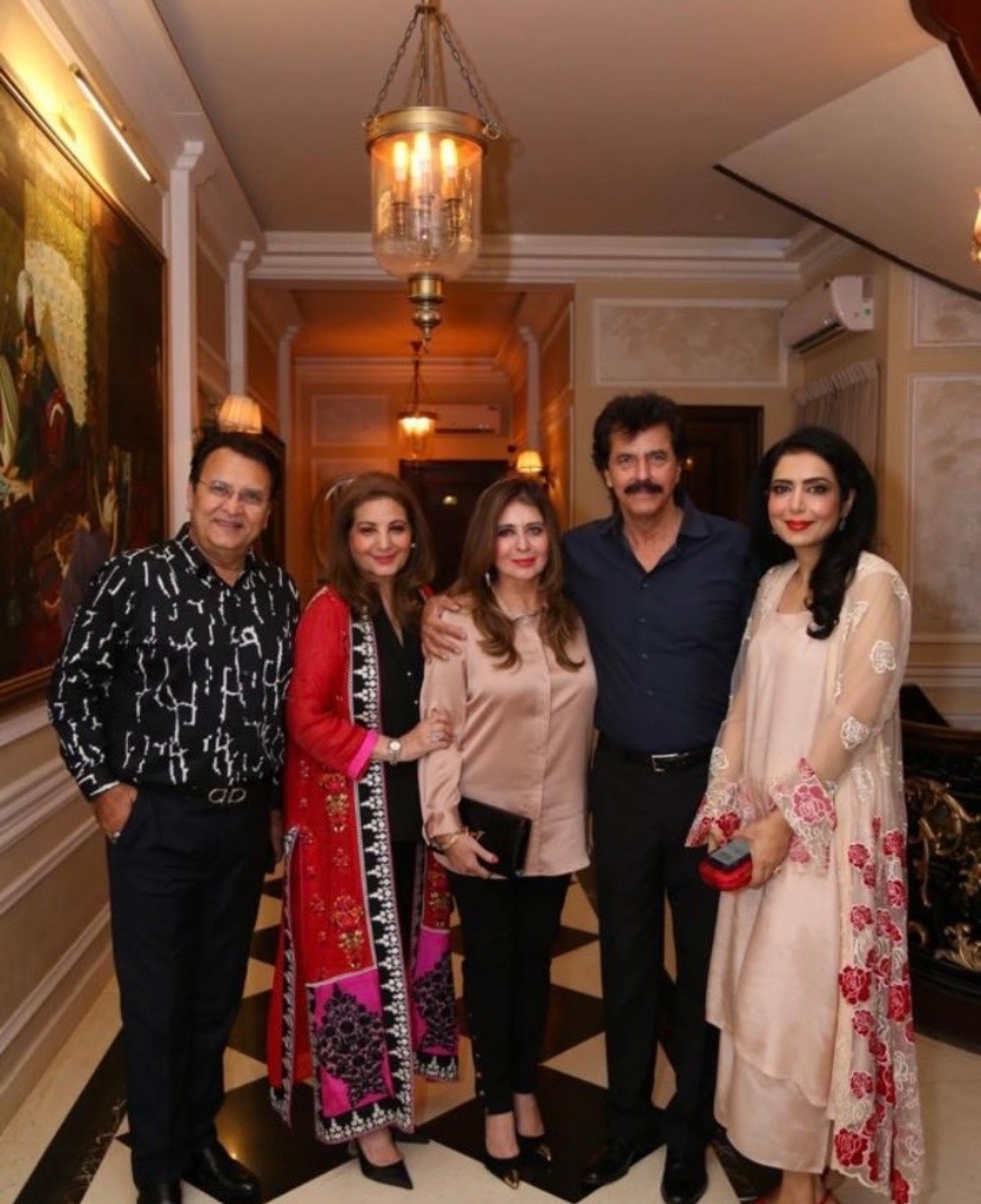 Shahroz Sabzwari Shares Glimpses From Father's Birthday Dinner ...